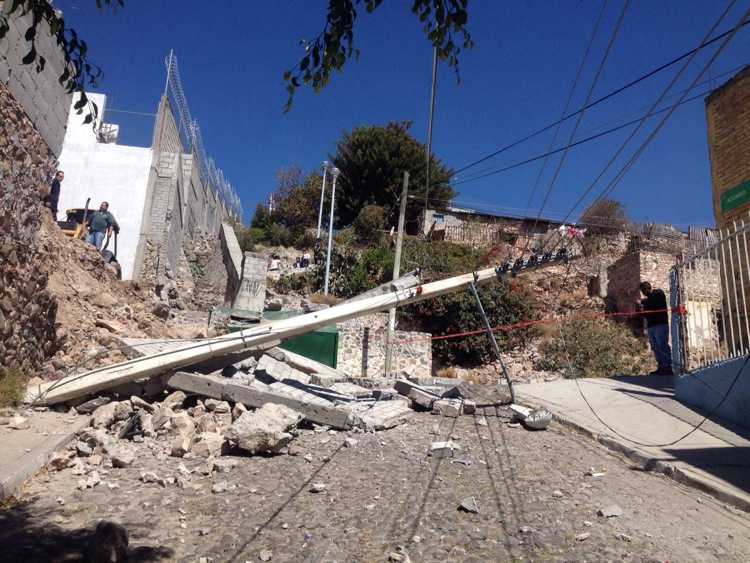 Caída de barda provoca movilización de cuerpos de emergencia en Bolaños ...
