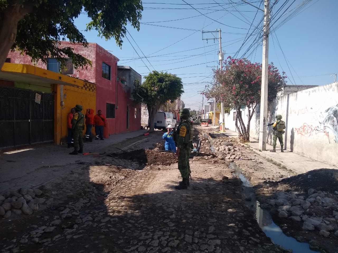 Personal de la 17 zona militar acudió en apoyo ante una fuga gas en la ...