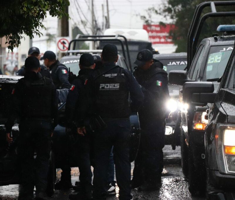 Detención de tres mandos de la PoEs, no afectara el evento al Premio al ...